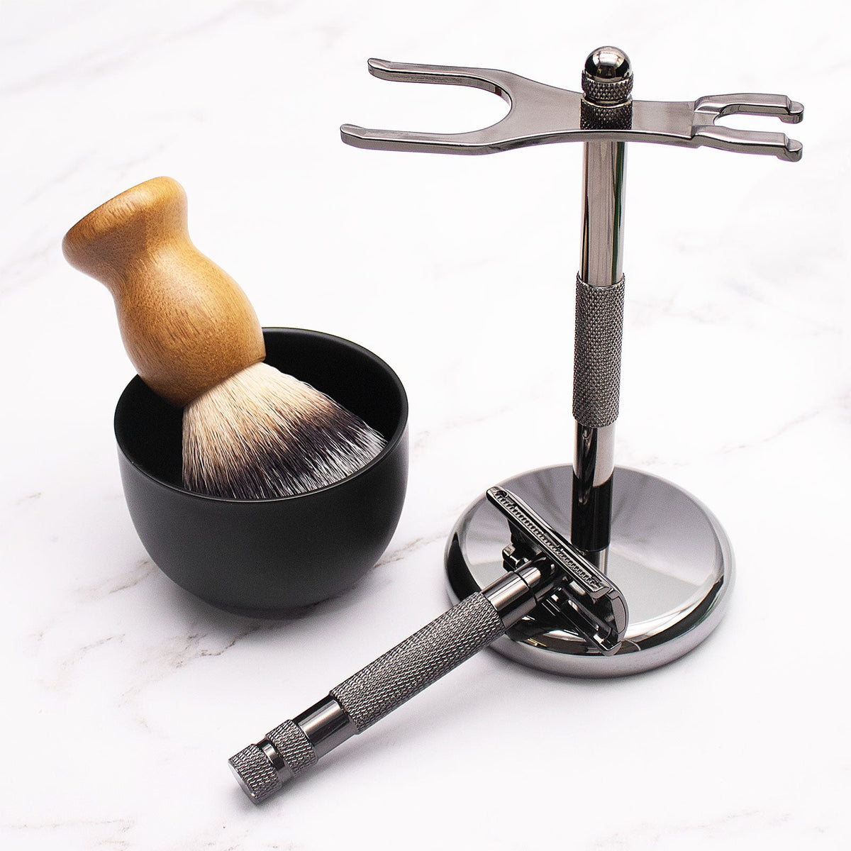 Great Gentleman Shaving Set Kit with Shaving brush, Stand, Safety Razo